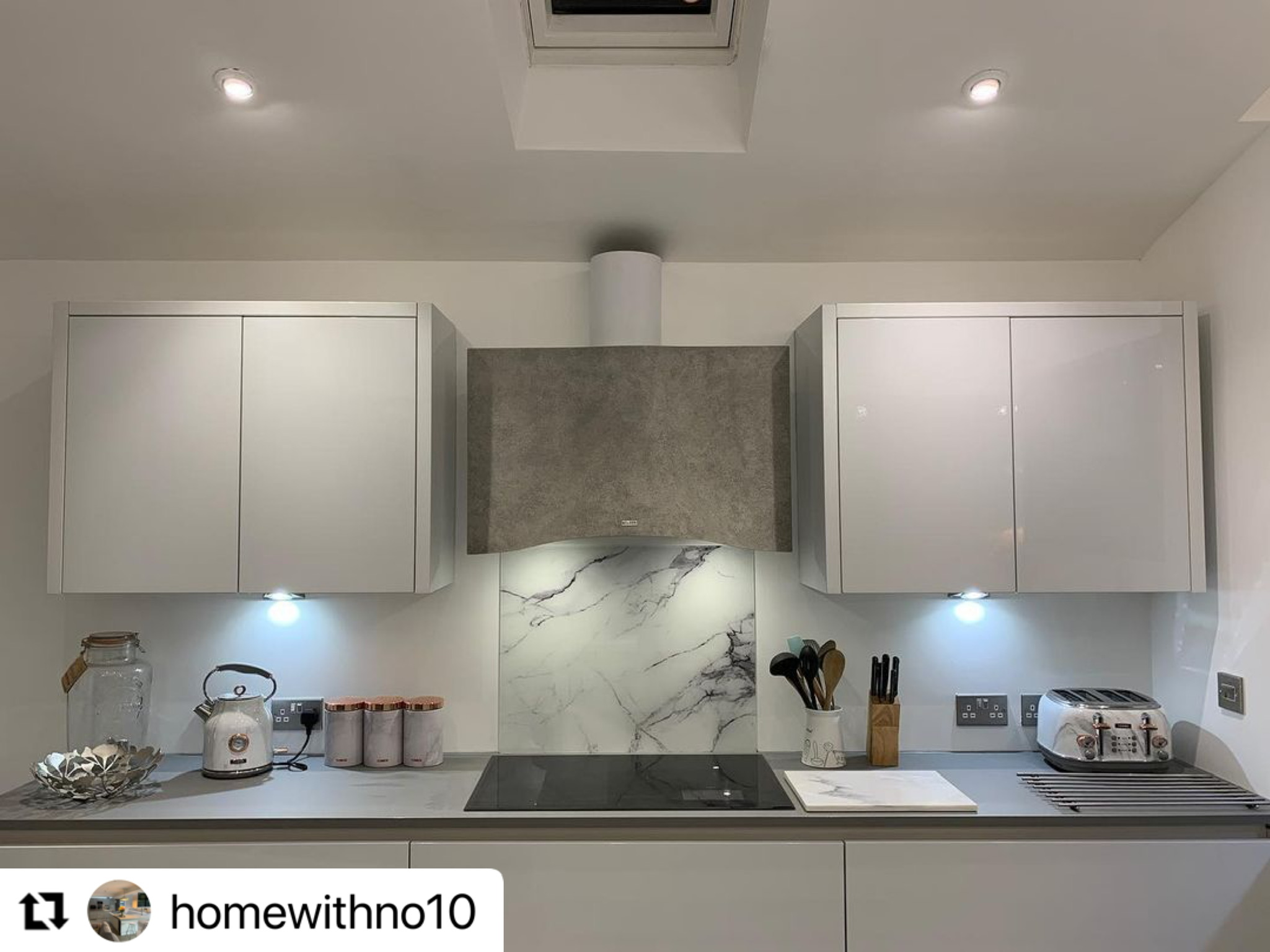Veil Wall Cooker Hood - Kitchen Extractor - Faber Cooker Hoods
